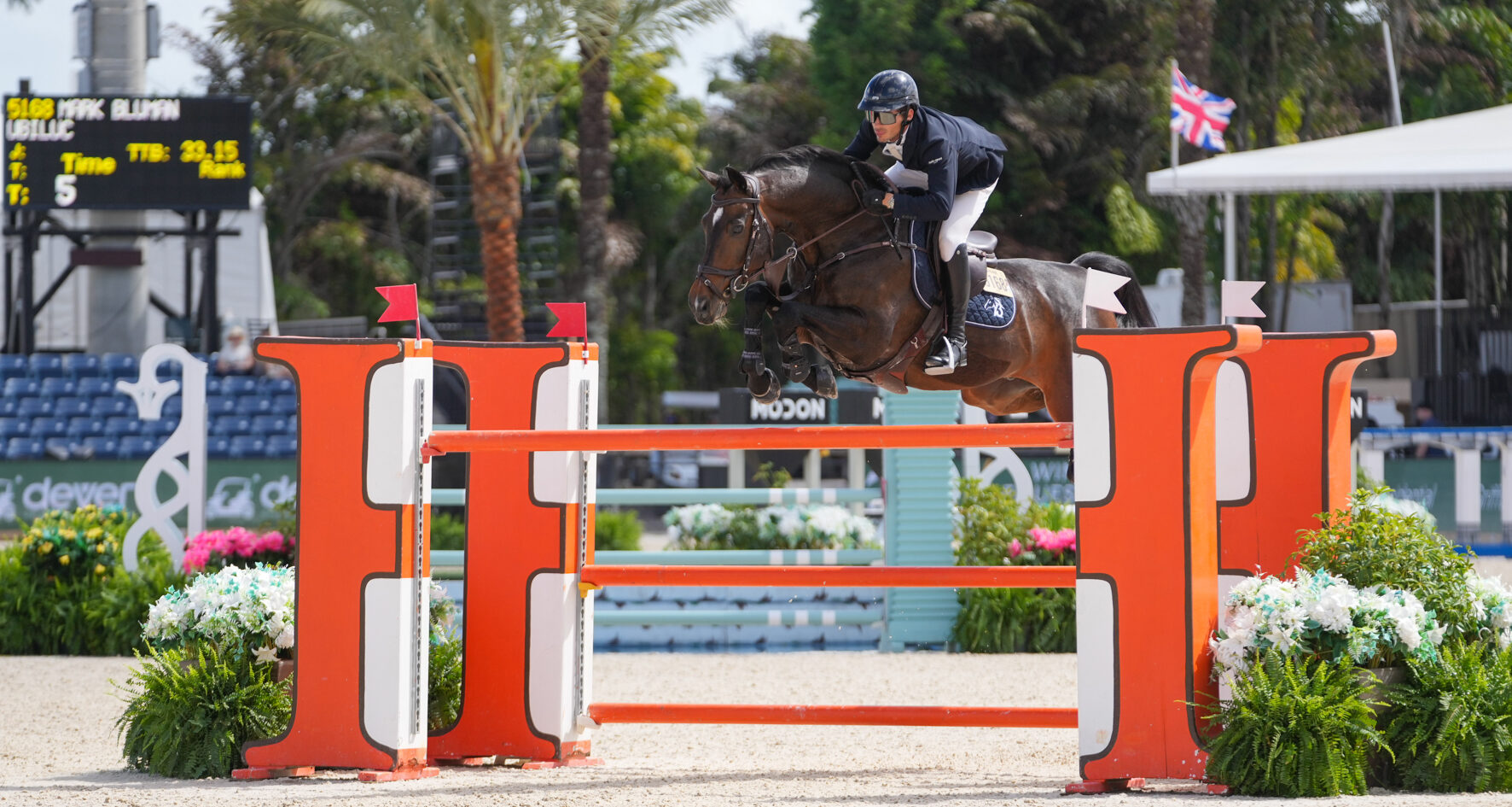 Colombian Anthem Plays for Mark Bluman and Ubiluc in Hermès 1.50m ...